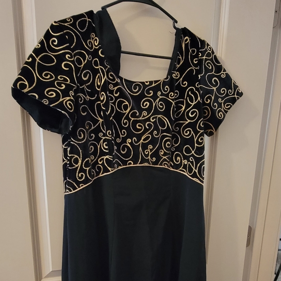 Southeastern | Dresses | Southeastern Performance Dress | Poshmark